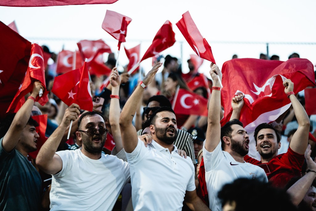 Turkey soccer fans cheer at Mesa, AZ World Cup training session - Bytes ...